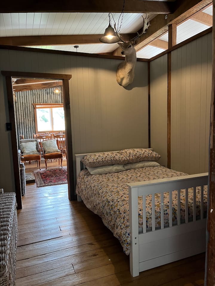 Te Karanga Woolshed - Granges à louer à Pirinoa, Wellington, Nouvelle ...