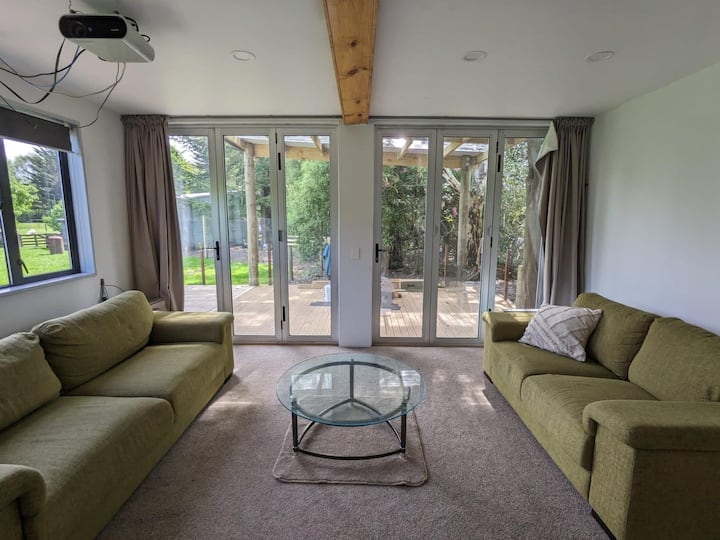 Cosy Container Home - Ashburton, New Zealand