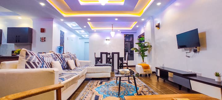 Serene Hills Home - Rooftop Pool, Gym, Playarea - 肯亞