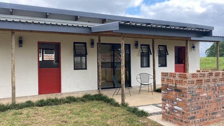 Pied Kingfisher Cottage - Albert Falls