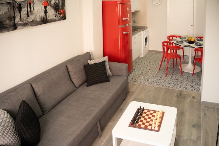 Alojamiento En Triana, Muy Cerca De Isla Mágica - Seville