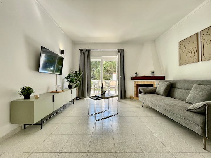 Apt. Sd - With Pool And Garden - Porches