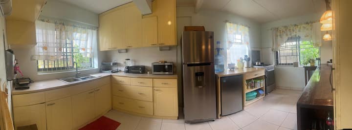 Spacious 4-bedroom Family Home - Suriname