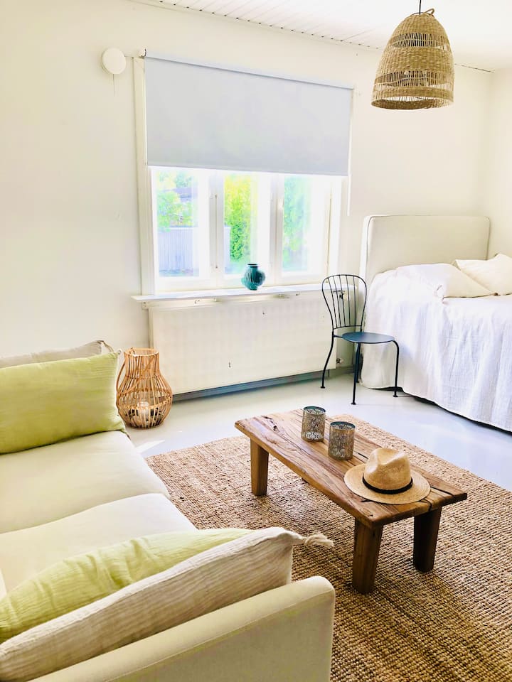 Viehättävä Puutaloasunto Kylpyläpuiston Kupeessa - Hanko