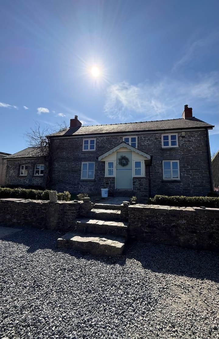 Bargoed Farmhouse - New Quay