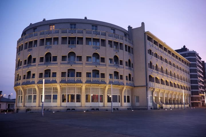 Logement De 7 Chambres Vue Mer. - Ostend