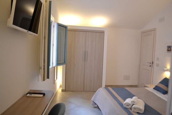 Domosorres - Stanza Anna - Olbia