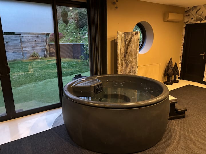 Gîte Spa La Détente Du Clos Jeanne D Arc Meublé 4* - ウー