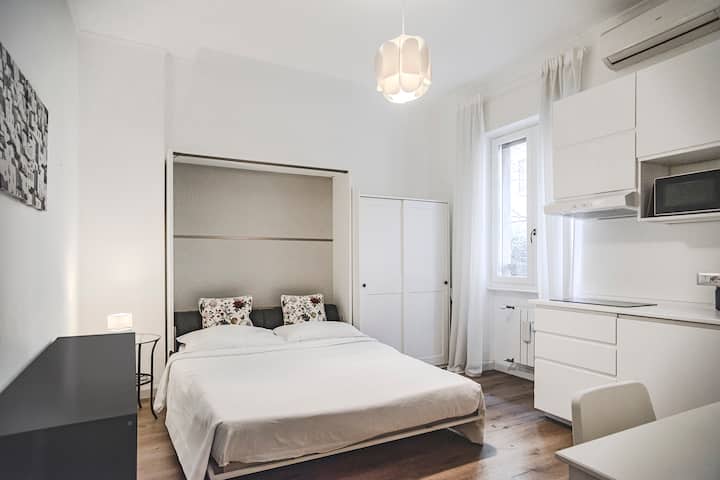 New! The Angel Studio Bande Nere Metrostop - Milan