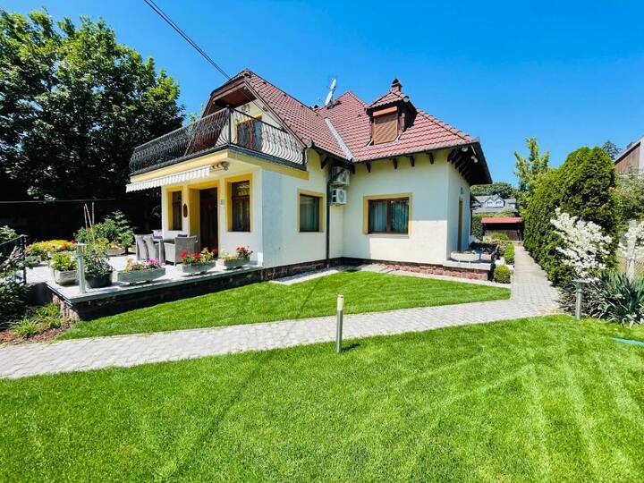 Mikes No. 6- Family Apartment/balatonfüred - Balatonfüred
