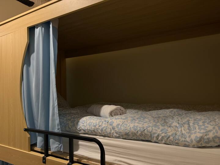 Sol/gran Vía Hostal | Habitación Compartida - Móstoles