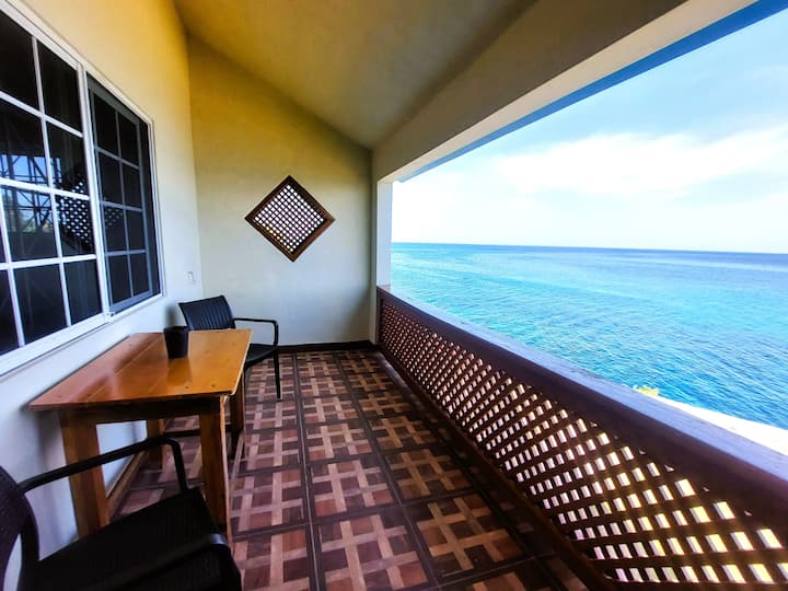 New Moon Entire Floor - Ocean Access And Pool - Negril