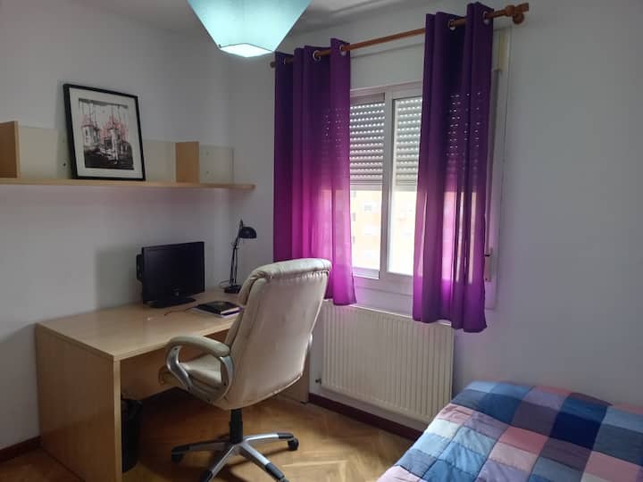 Habitación Luminosa. Estudiantes - Getafe