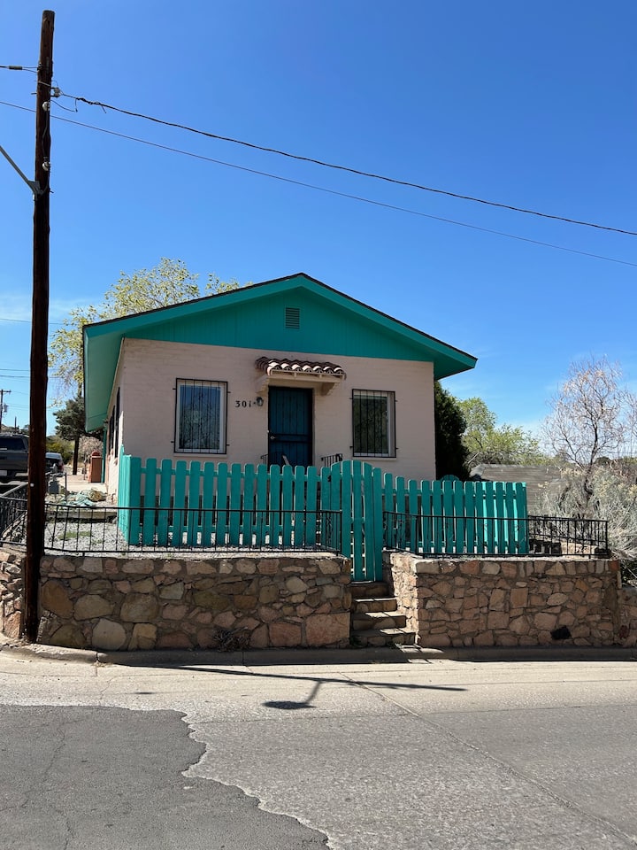 Entire House - Walk Downtown - Silver City, NM