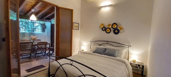 Modern Florence Loft – 2br, Sleeps 7, Patio - Florence