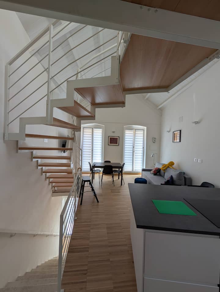 Chic Apartment Cagliari Downtown - Cagliari