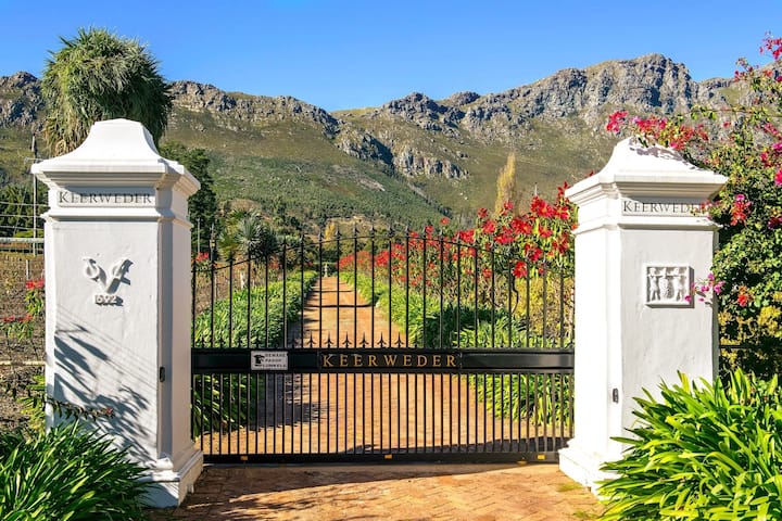 Keerweder Cottages - Franschhoek