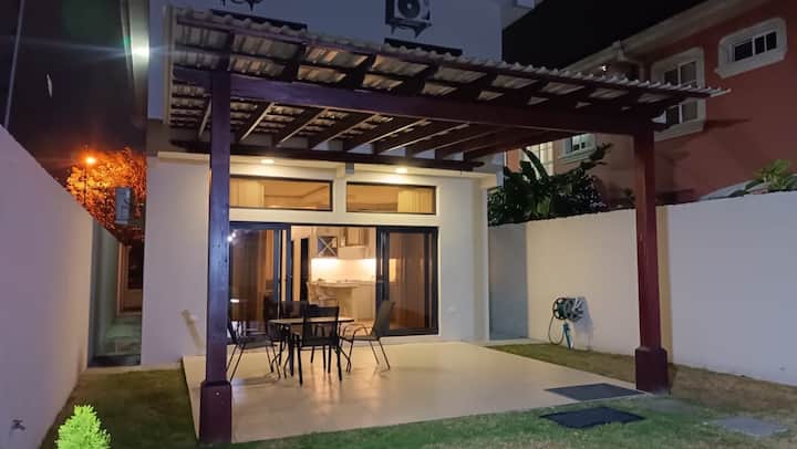 Moderna Y Acogedora Townhouse "Casa Blanca" - Cofradía
