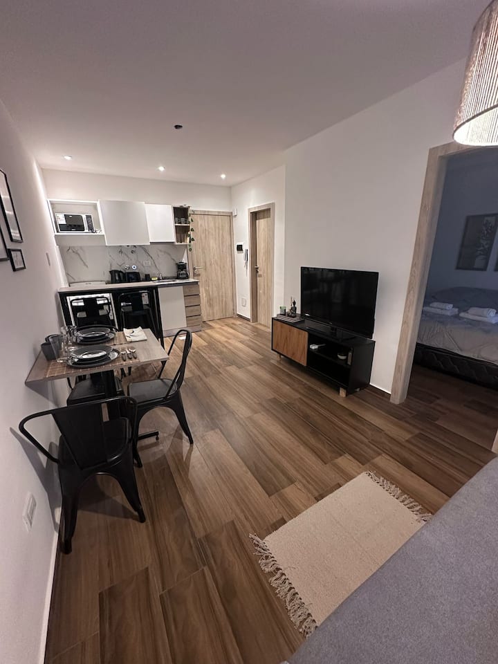 A Mtrs De Monumento A La Bandera - Barrio Martin - Rosario