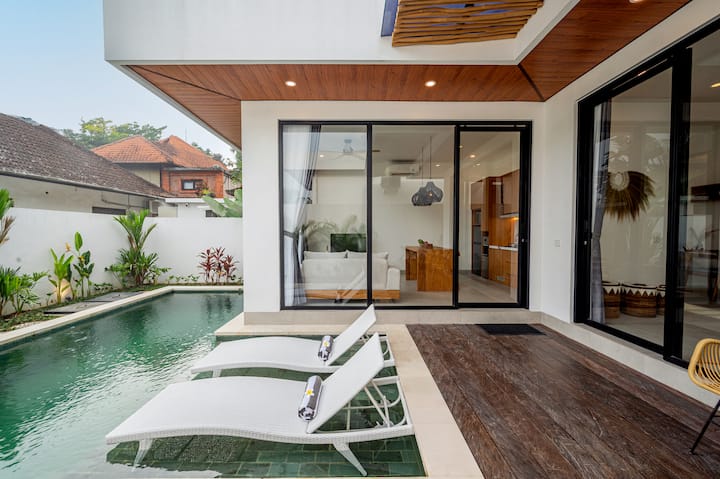Tropical Modern Oasis Villa # 1 - Ubud