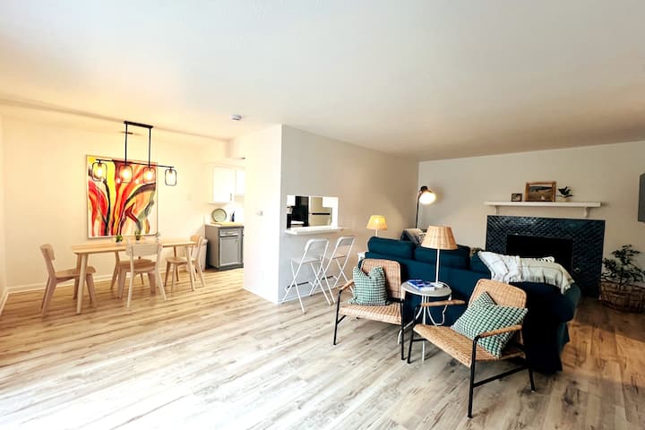 Lovely Lexi Blue 2br/2ba All New - Water slides, Fresno