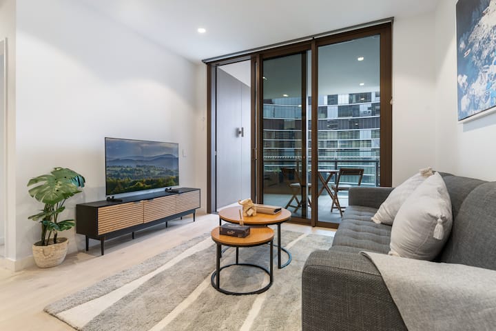 Queen’s Wharf Stay | Stylish City Apartment - Brisbane