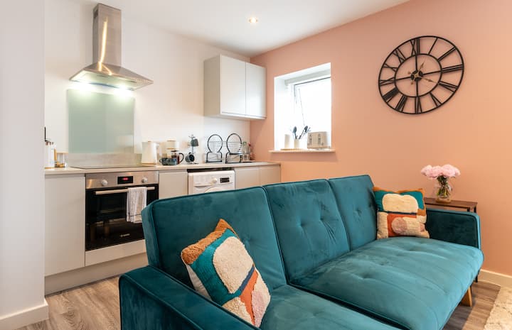 Comfy 1 Bed Flat | Wifi | Town Center - Wetherby