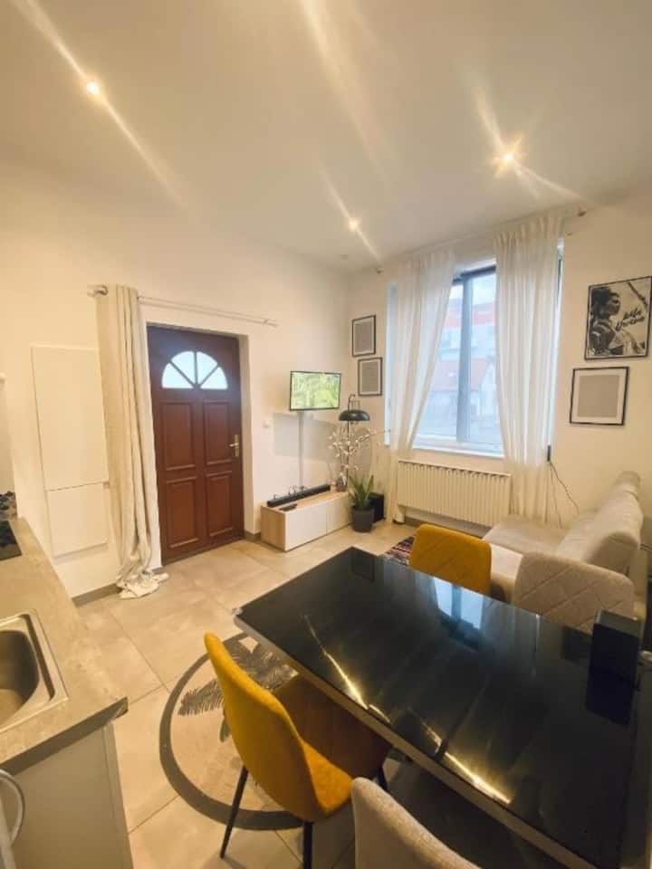 Tonya Flowers 2 - Illkirch-Graffenstaden