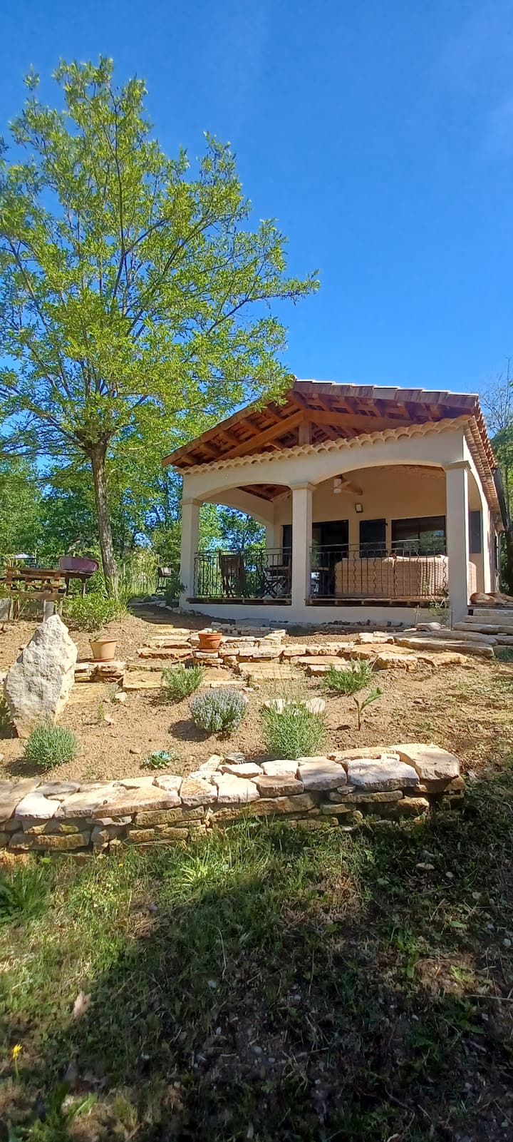 A  Sampzon Proximité Rivière Et Vallon Pont D Arc - Sampzon