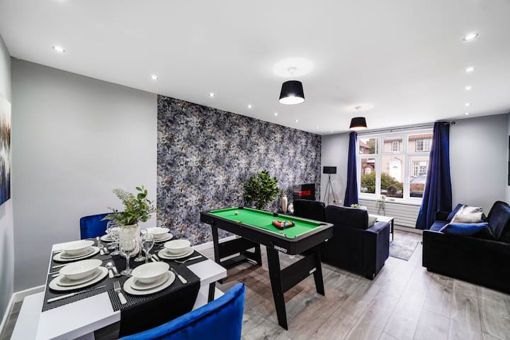 Boutique 4 Bedroom House In London - Parking - ラムフォード