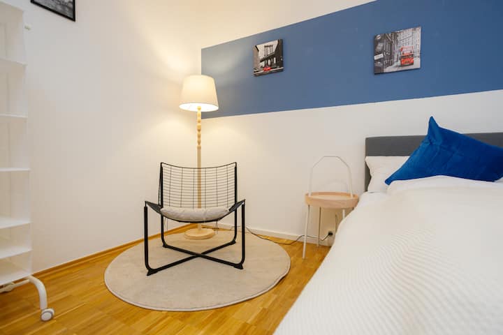 Fullhouse Studios | London Apt. - Halle (Saale)