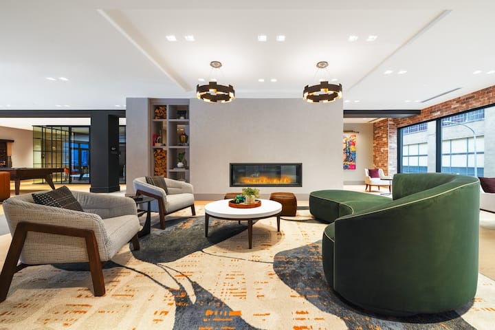 Designer Luxury In Center City - Temple University, Philadelphia