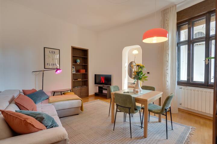 Chromatica - 95m2 With Terrace In Piazza Vittoria - Nova Gorica