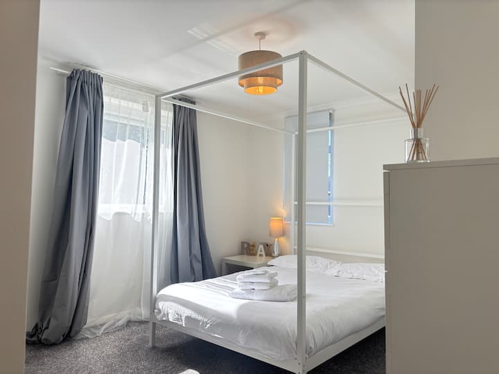 1-bed Flat • Free Parking • 5 Min Lgw Airport - Crawley