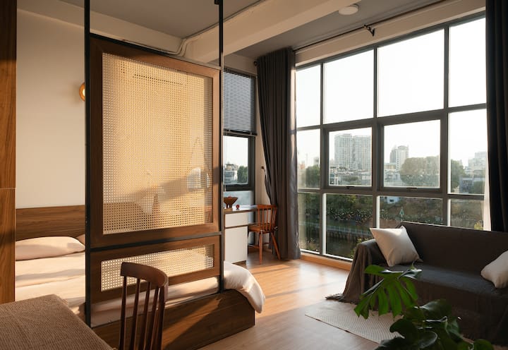Sunny 1br • Canal View • Peaceful Stay • D1 - Ho Chi Minh City