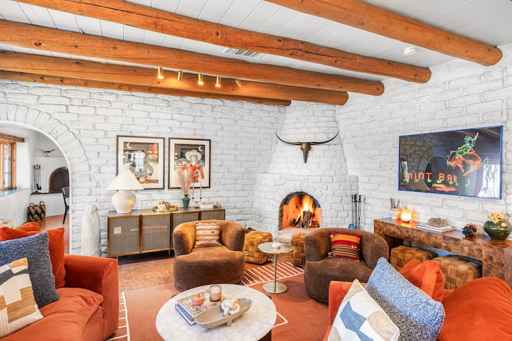 Casa De Ice | Designer Adobe Retreat On 17 Acres - Santa Fe