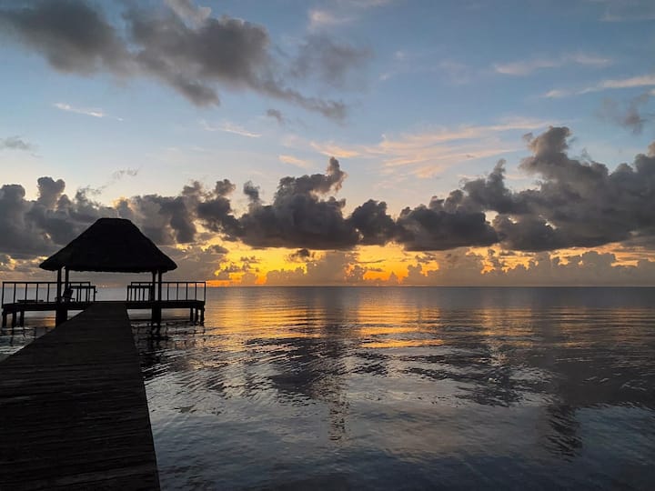 Coastal Charm Beach House - ベリーズ