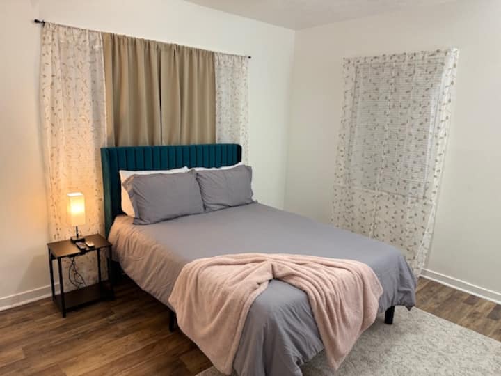 Convent Located, Spacious Rental - Jackson, MI