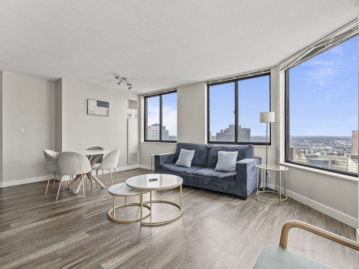 21st Floor|downtown |  Pool | Gym | Parking | Wifi - Minneapolis, MN