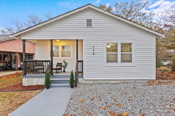 2 Br Close To Wade Hampton & Dt - Greer, SC