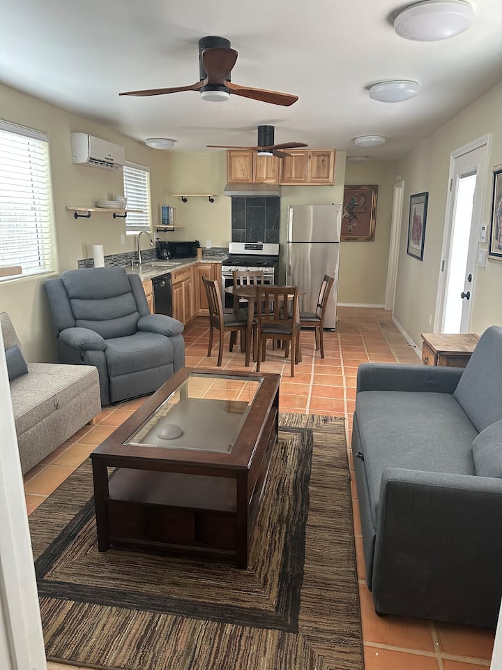 Casita Burque, L.l.c. - Albuquerque, NM