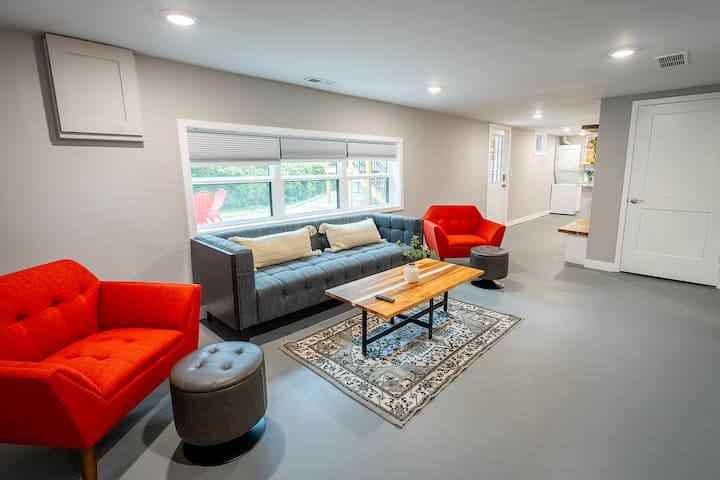 Fun Living Space Close To Mizzou - Columbia, MO