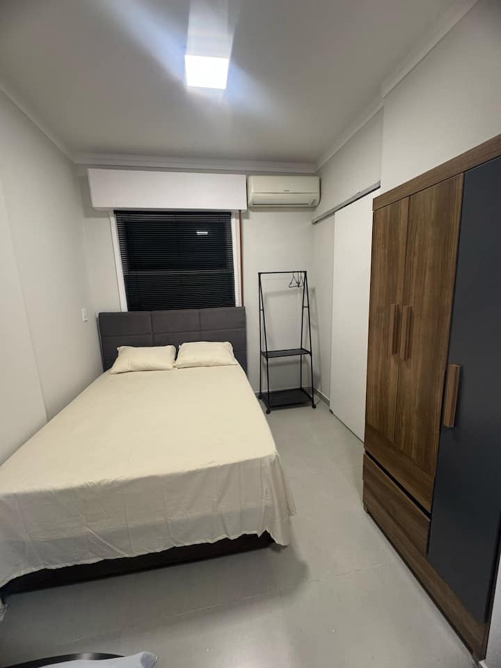 Studio Frente à Praia De Santos –  Shopping. - Santos