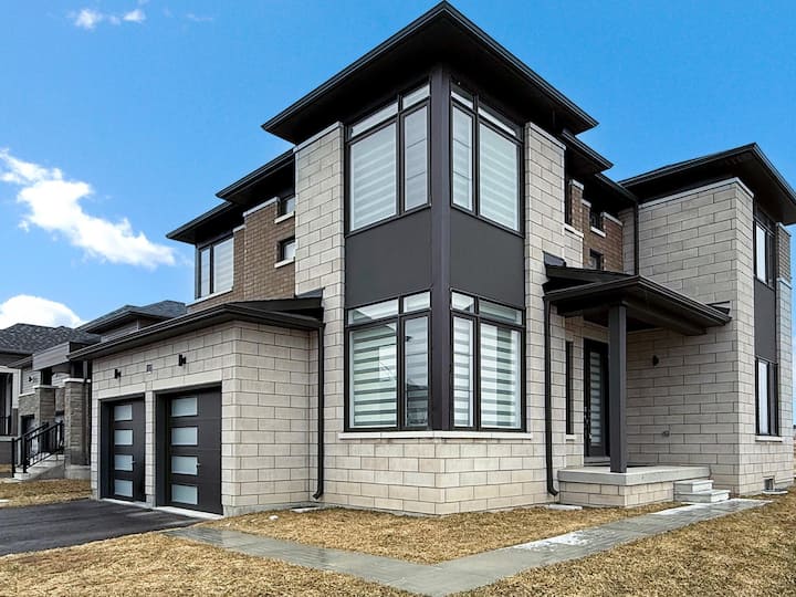 Hong's Cozy House
Luxury 5br Retreat - Wasaga Beach