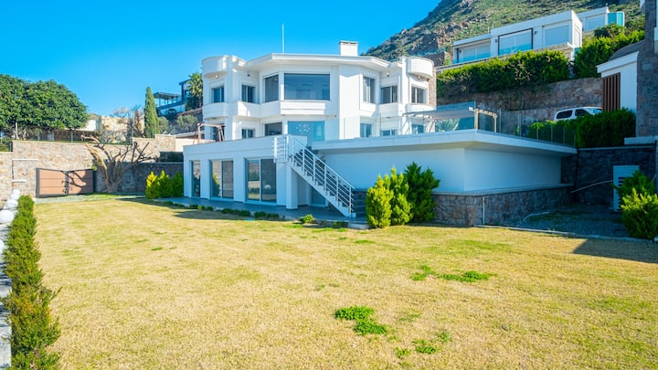 Villa Pearl 2- By Eva Villa Rentals - Turgutreis
