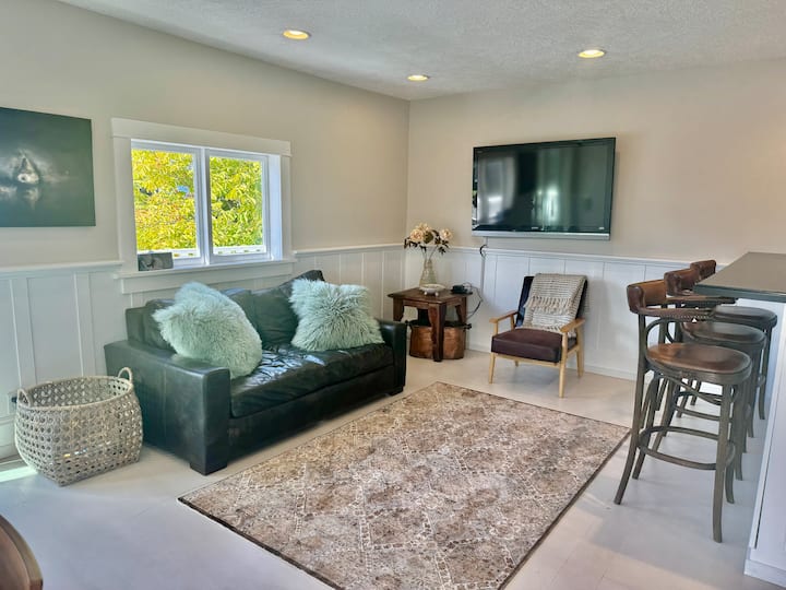 Private Two-bedroom Suite - Victoria, Canadà