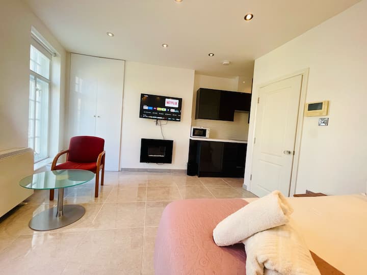 Barbican St. Paul 25%weekly 35%monthly Discount - London