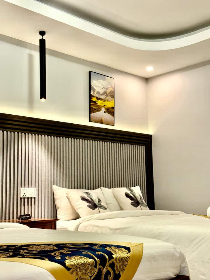 Family Room With 2 Queen Beds - Phnom Penh