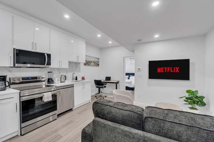 Serene 2-bedroom Guest Suite - Calgary