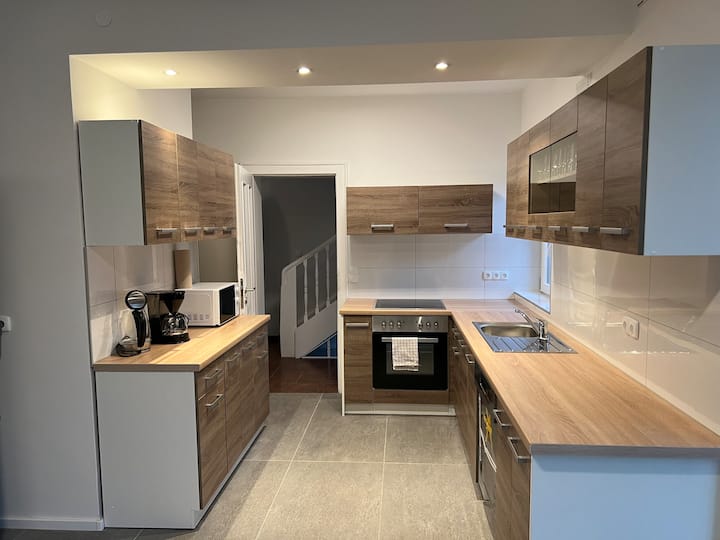 T&k Apartments-willich-6 Zimmer Einfamilienhaus - Mönchengladbach